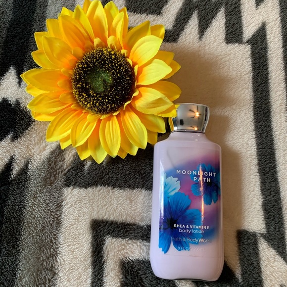 Bath & Body Works | Other | Bath And Body Works Moonlight Path Body ...